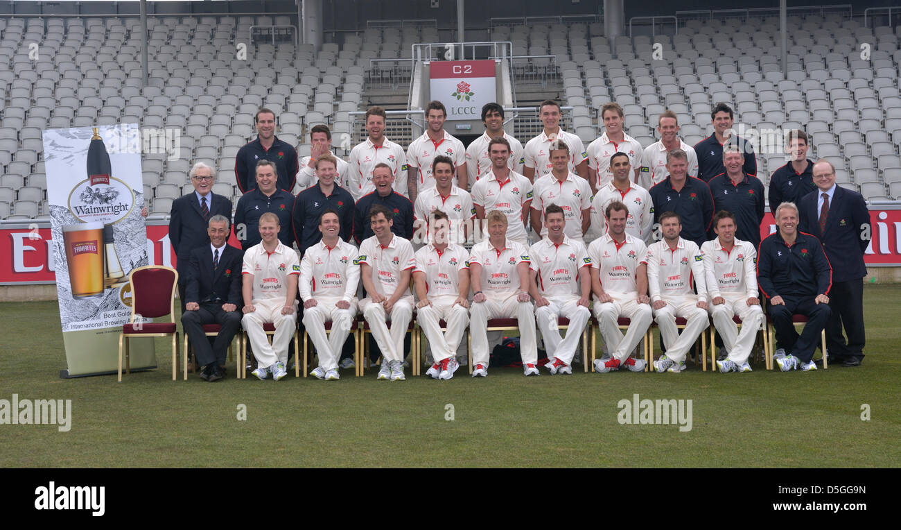 Coaches pose hi-res stock photography and images - Alamy