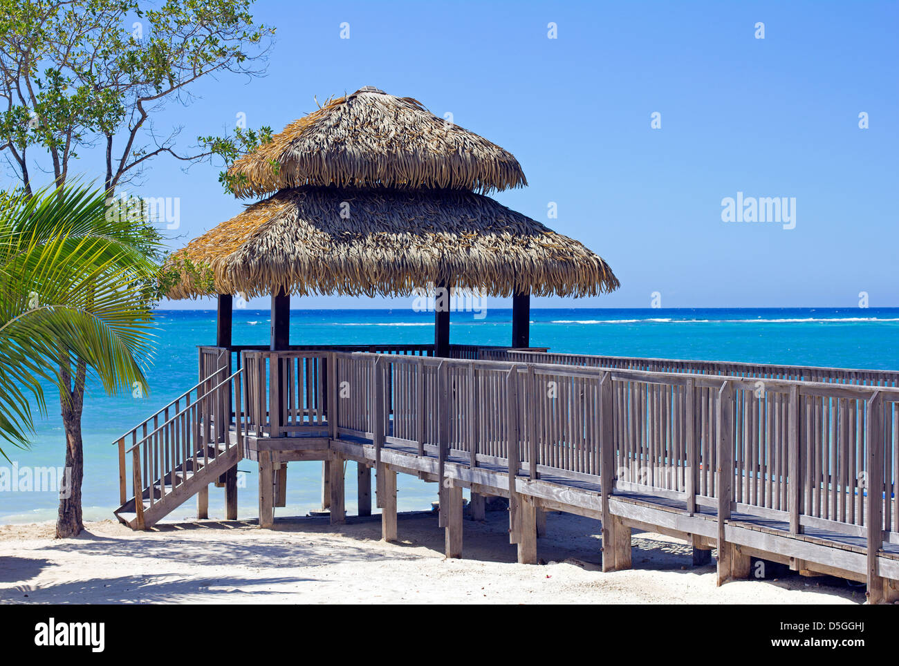Deck architecture hi-res stock photography and images - Alamy
