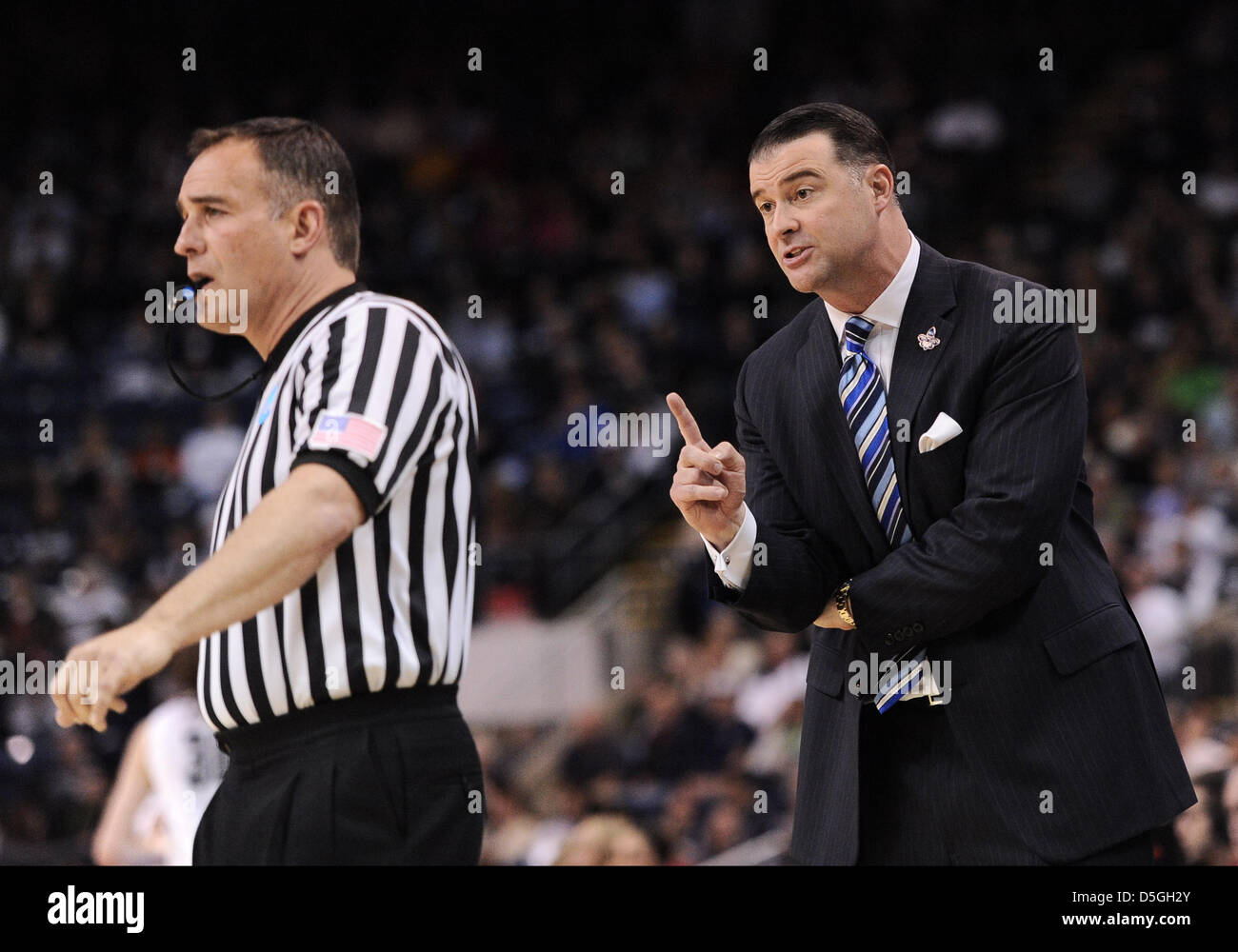 Kentucky head coach matthew mitchell hi-res stock photography and ...