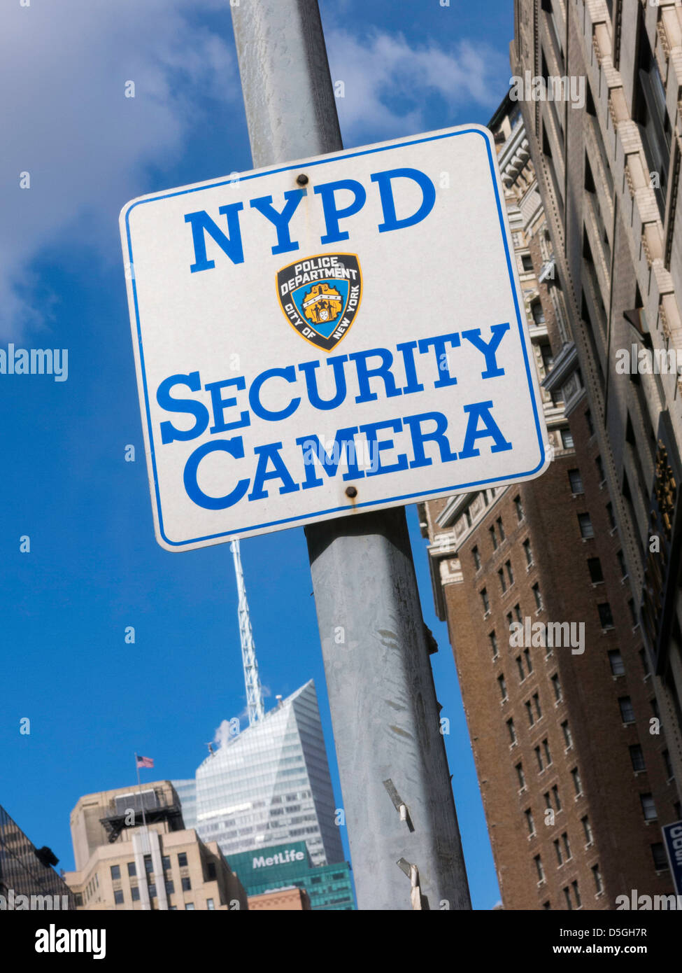 Nypd logo hi-res stock photography and images - Alamy