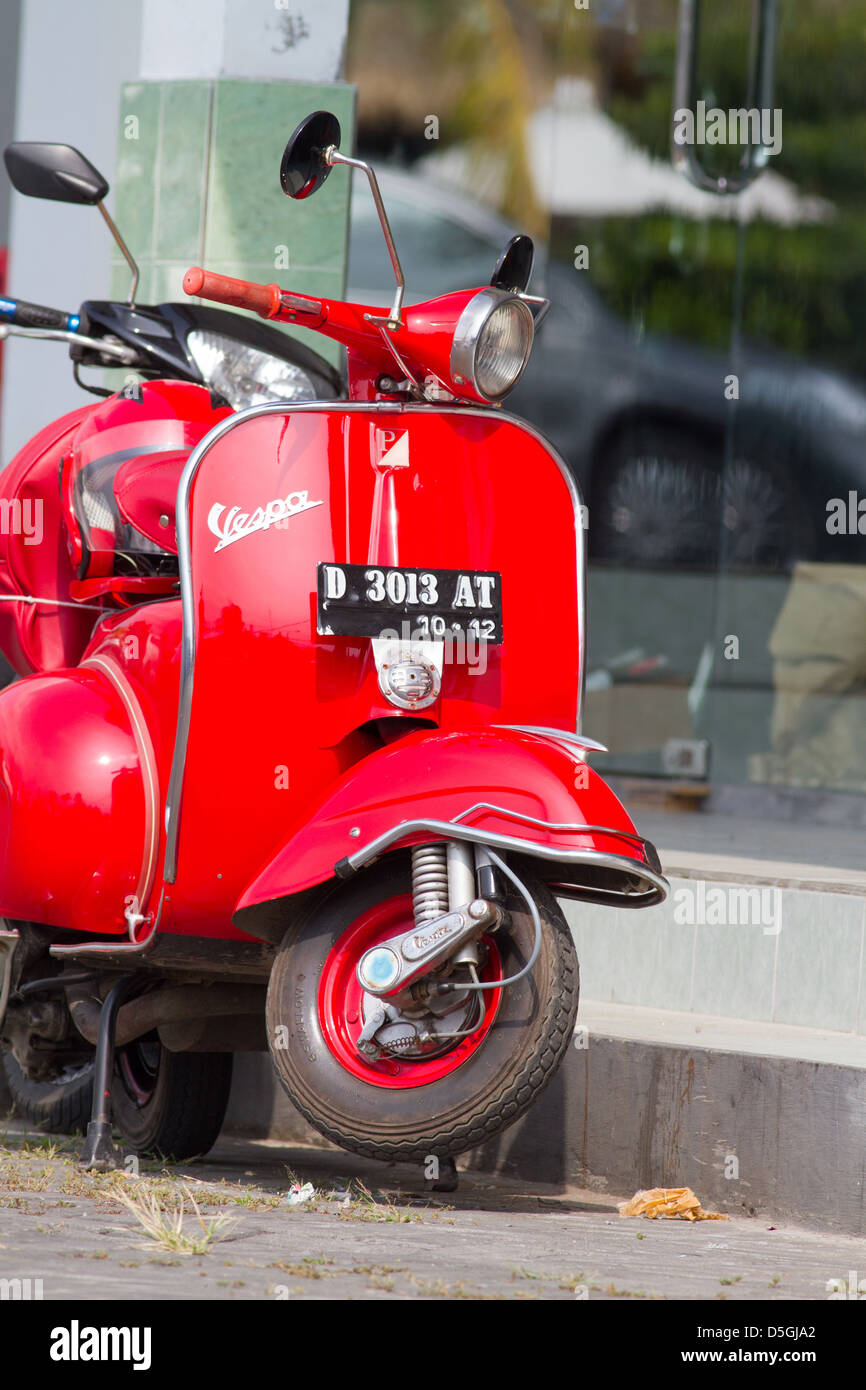 Old bike hi-res stock photography and images - Alamy