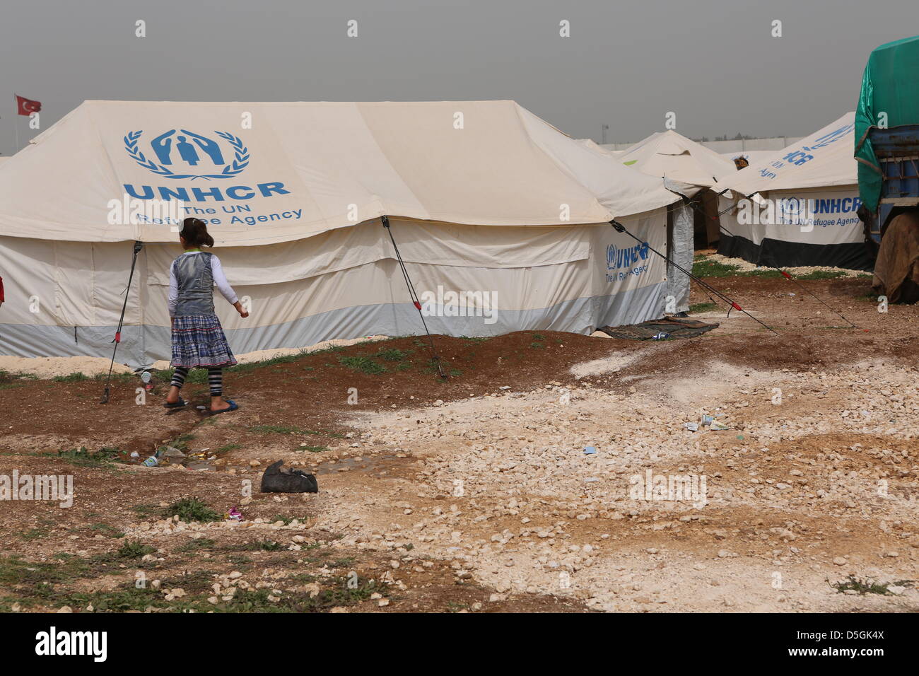 Azaz Refugee camp, Syria. 2nd April 2013. The Azaz refugee camp is ...