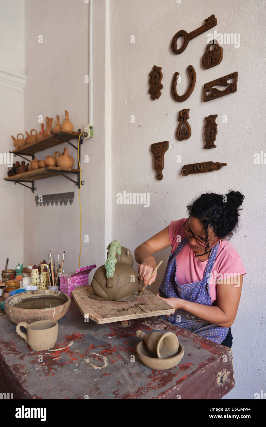 Cuba pottery trinidad hi-res stock photography and images - Alamy