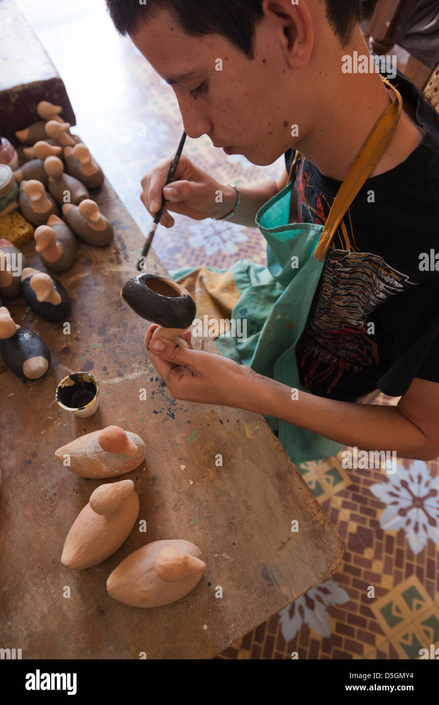 Cuba pottery trinidad hi-res stock photography and images - Alamy