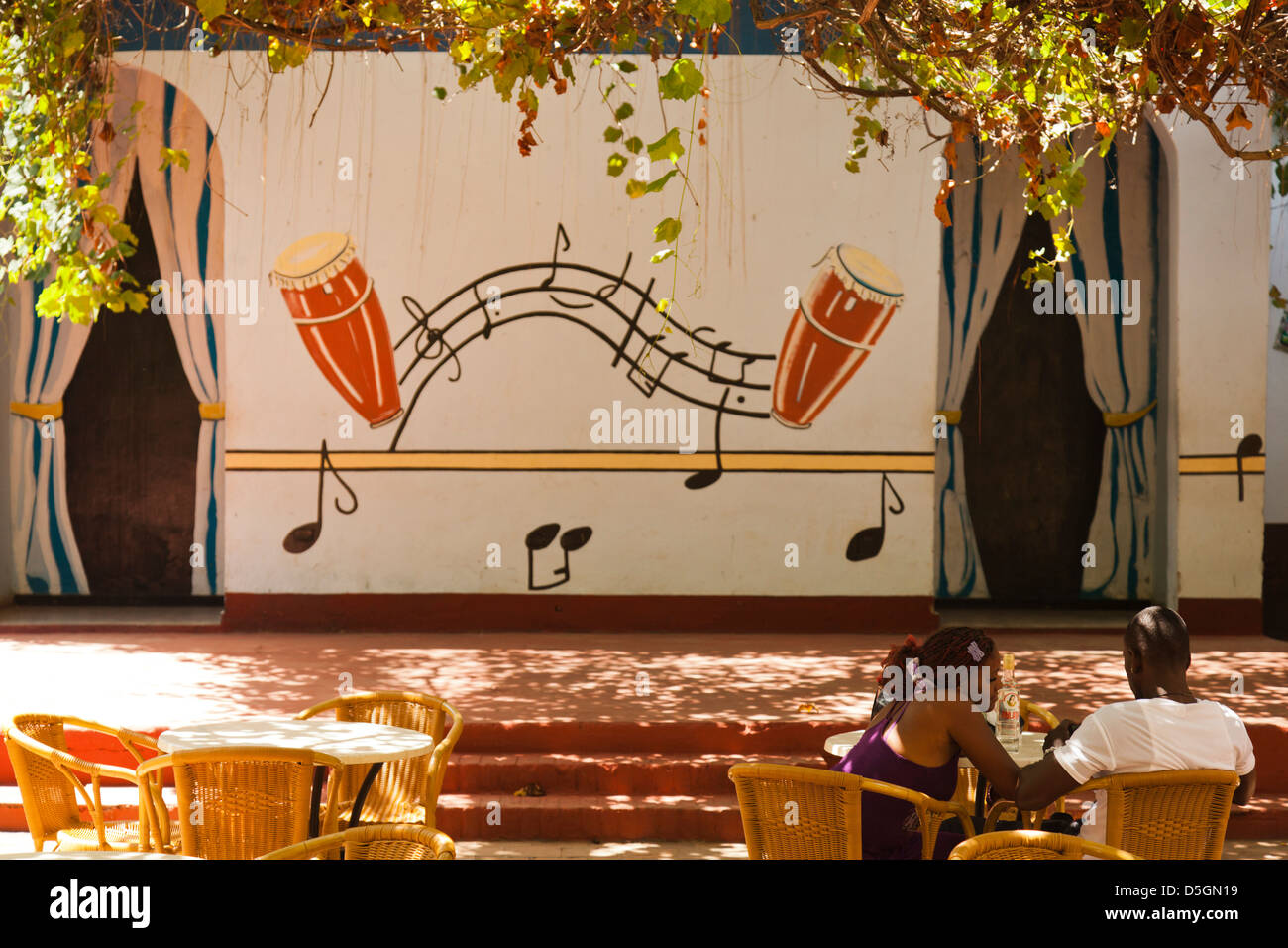 Stage at outdoor bar hi-res stock photography and images - Alamy