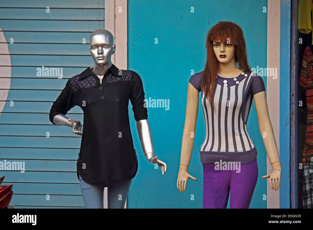 Amusing mannequin humor hi-res stock photography and images - Alamy