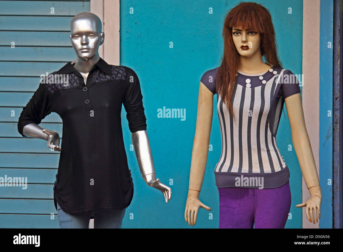 Amusing mannequin humor hi-res stock photography and images - Alamy