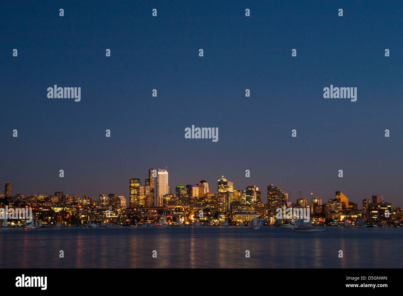 Seattle's Lake Union with the downtown in the background Stock Photo ...