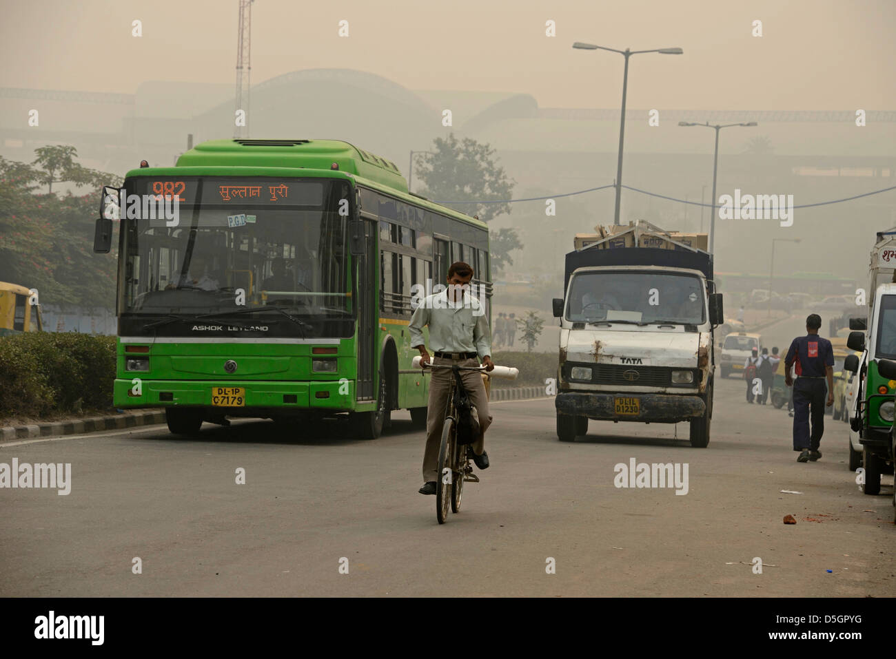 Old indian bus hi-res stock photography and images - Alamy