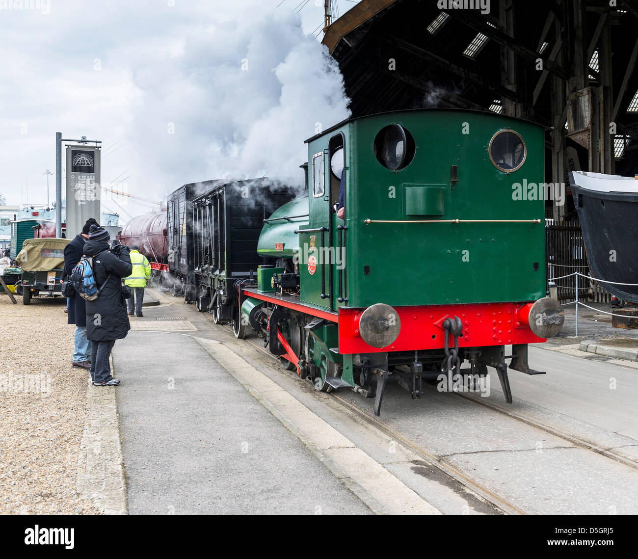 A steam engine operating in Chatham Historic Dockyard Stock Photo - Alamy
