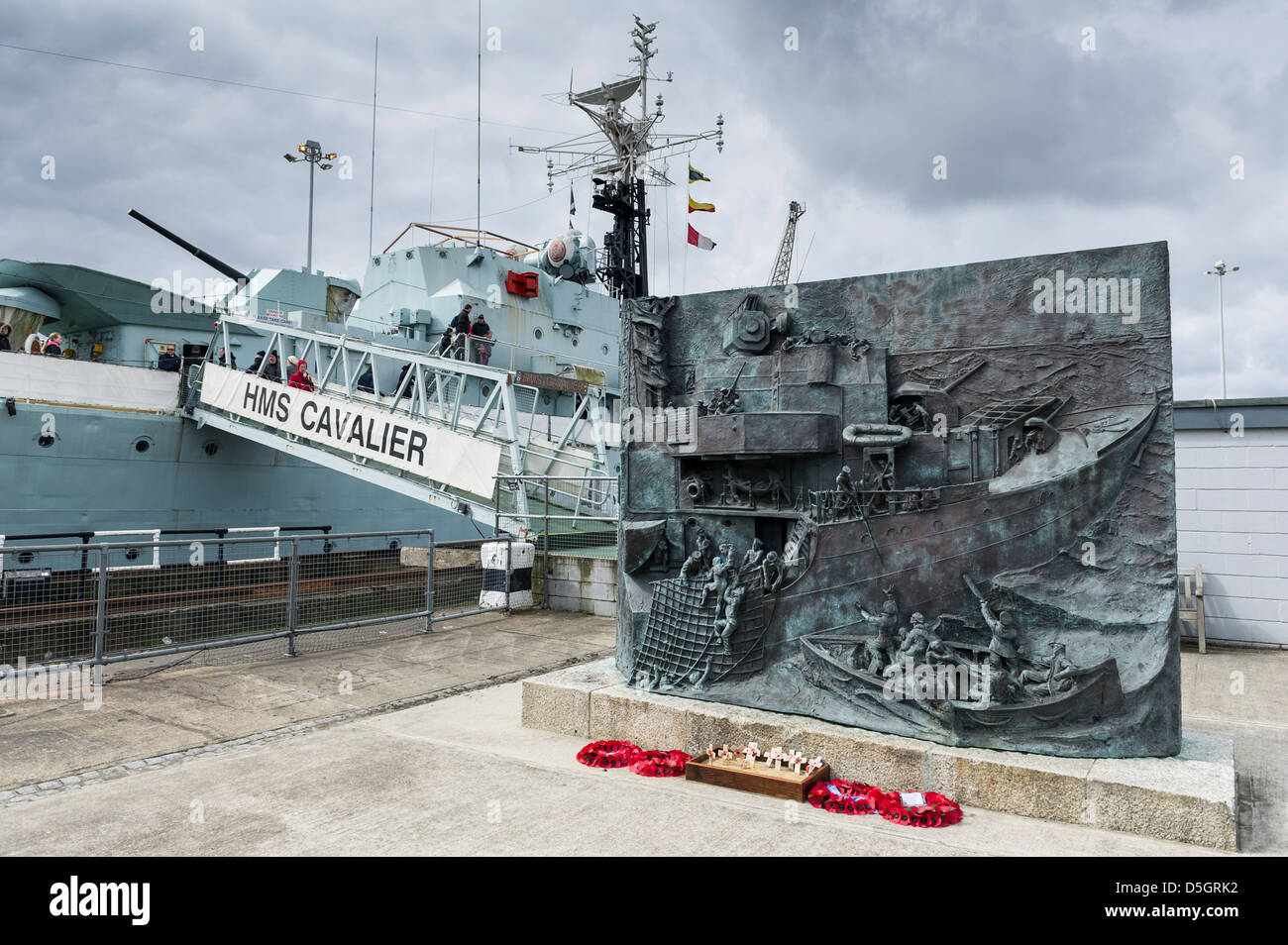 The Destroyer Memorial at Chatham Historic Dockyard Stock Photo - Alamy