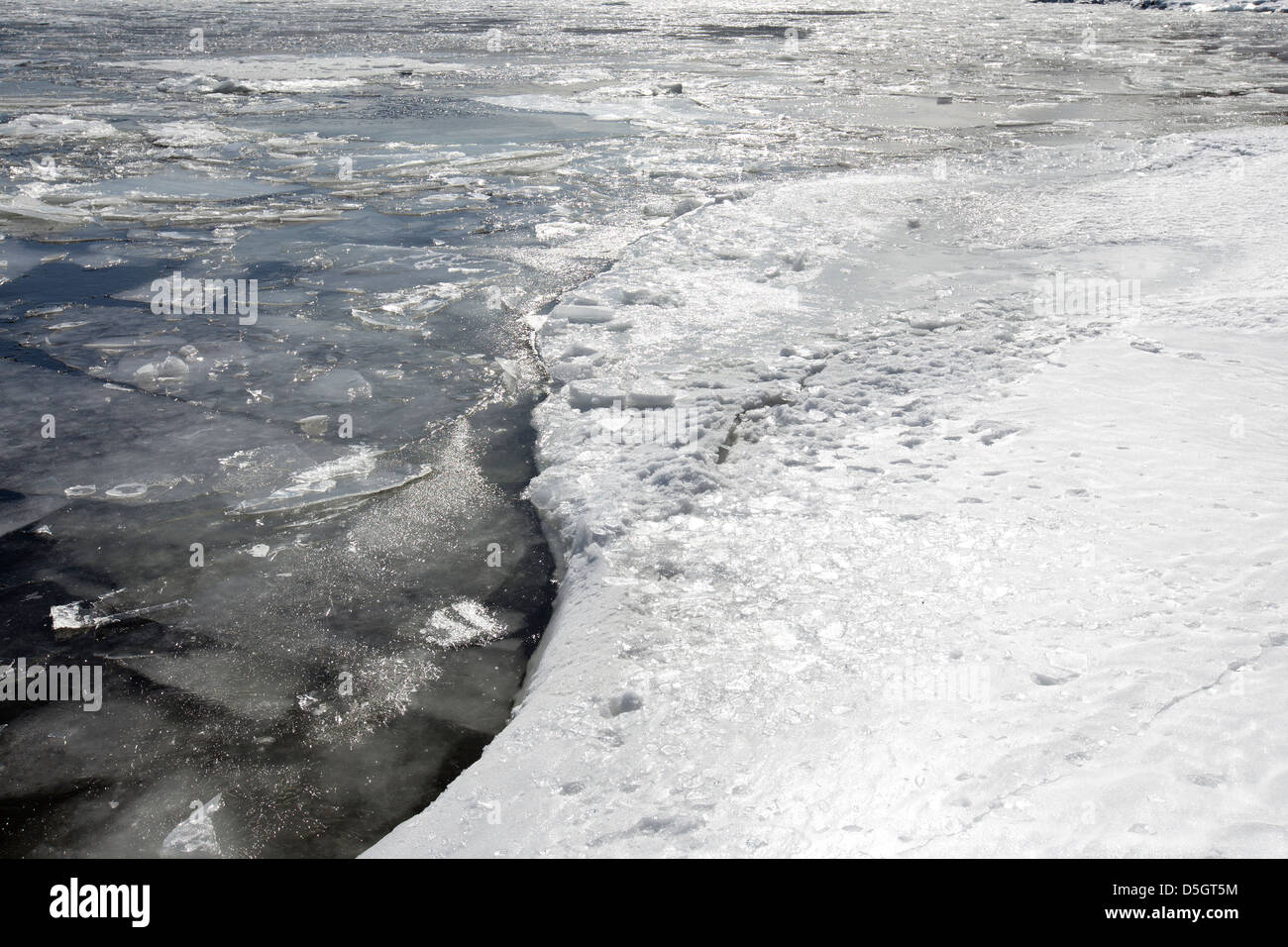 Ice Floe at Drammen Fjord in Svelvik, Norway, Europa Stock Photo - Alamy
