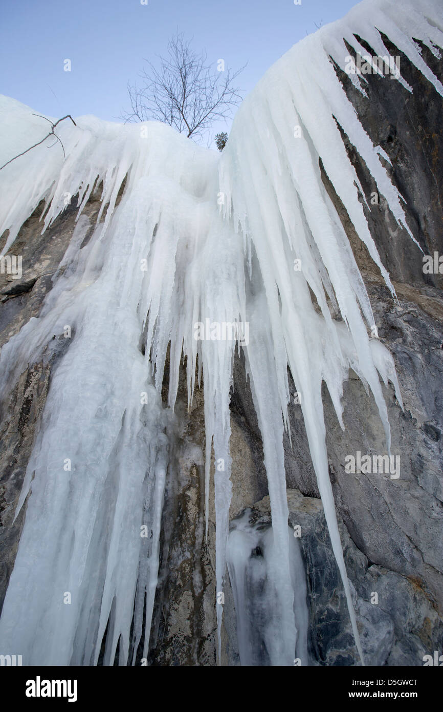 Cracked rock winter hi-res stock photography and images - Alamy