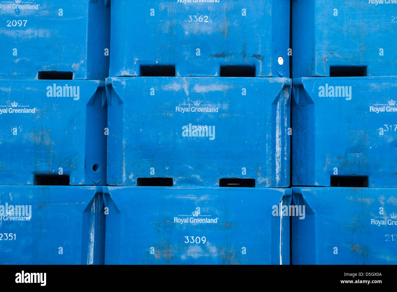 Blue fish crates containers hi-res stock photography and images - Alamy