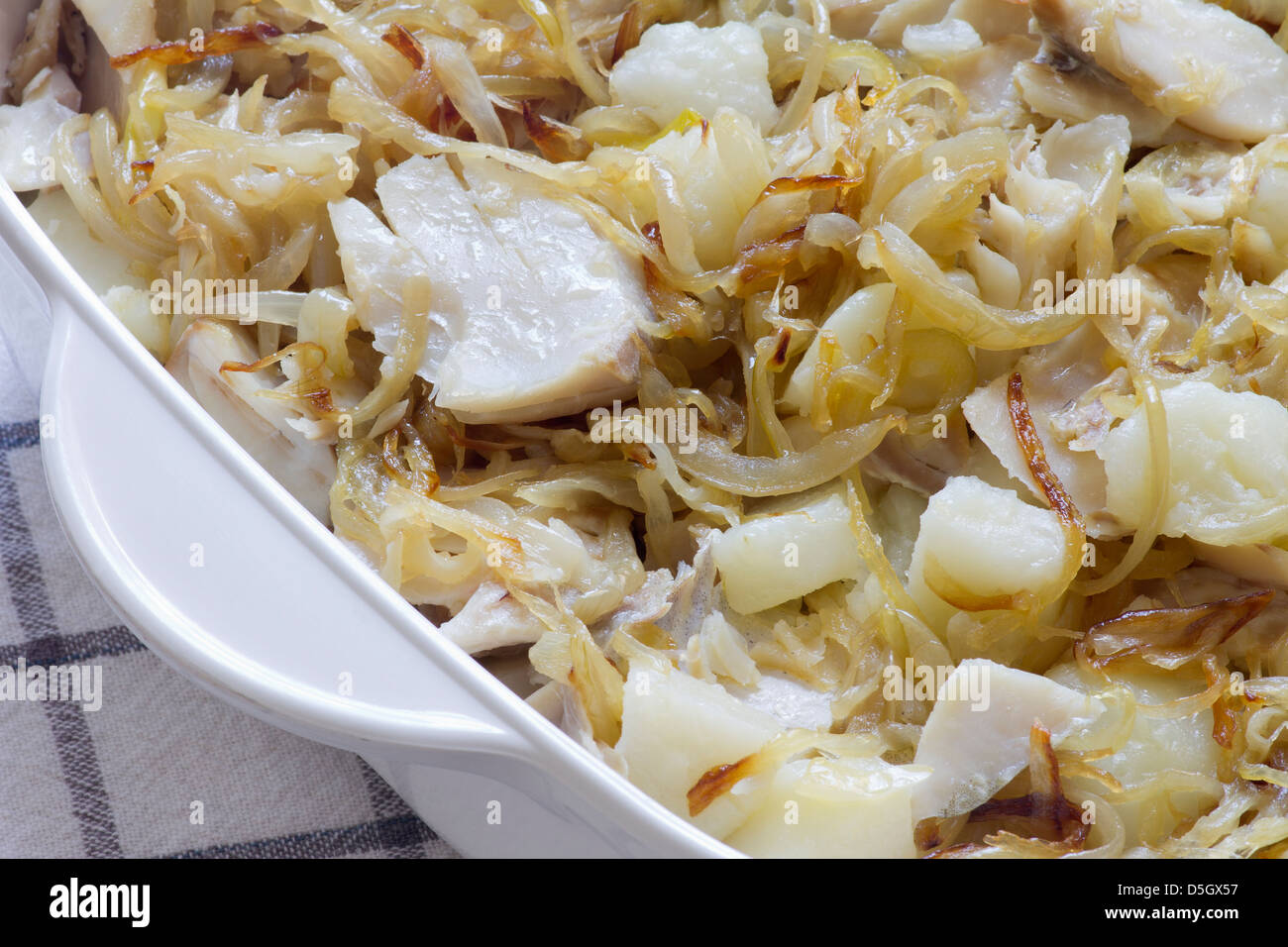 Baked cod potatoes onions hi-res stock photography and images - Alamy