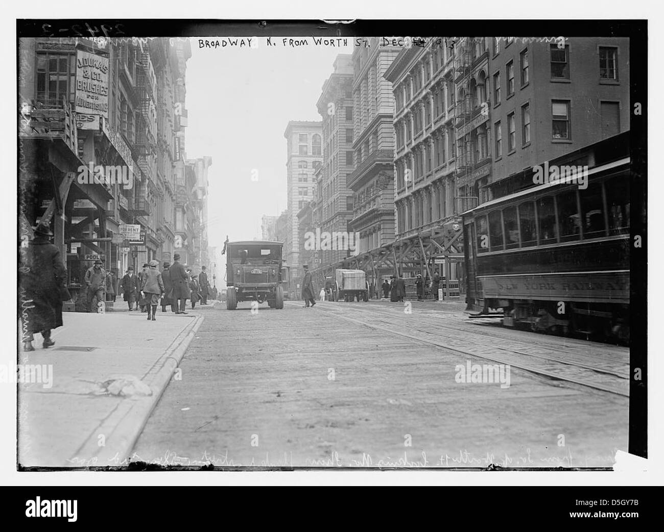 Broadway new york city old photo hi-res stock photography and images ...