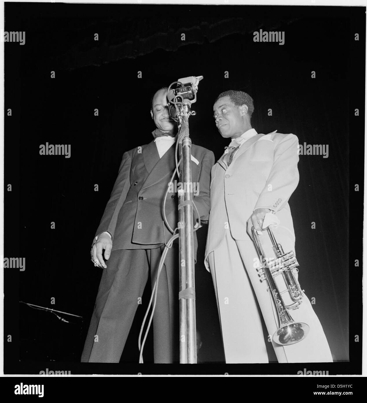 A 1947 portrait of jazz musician Louis Armstrong at Carnegie Hall in ...