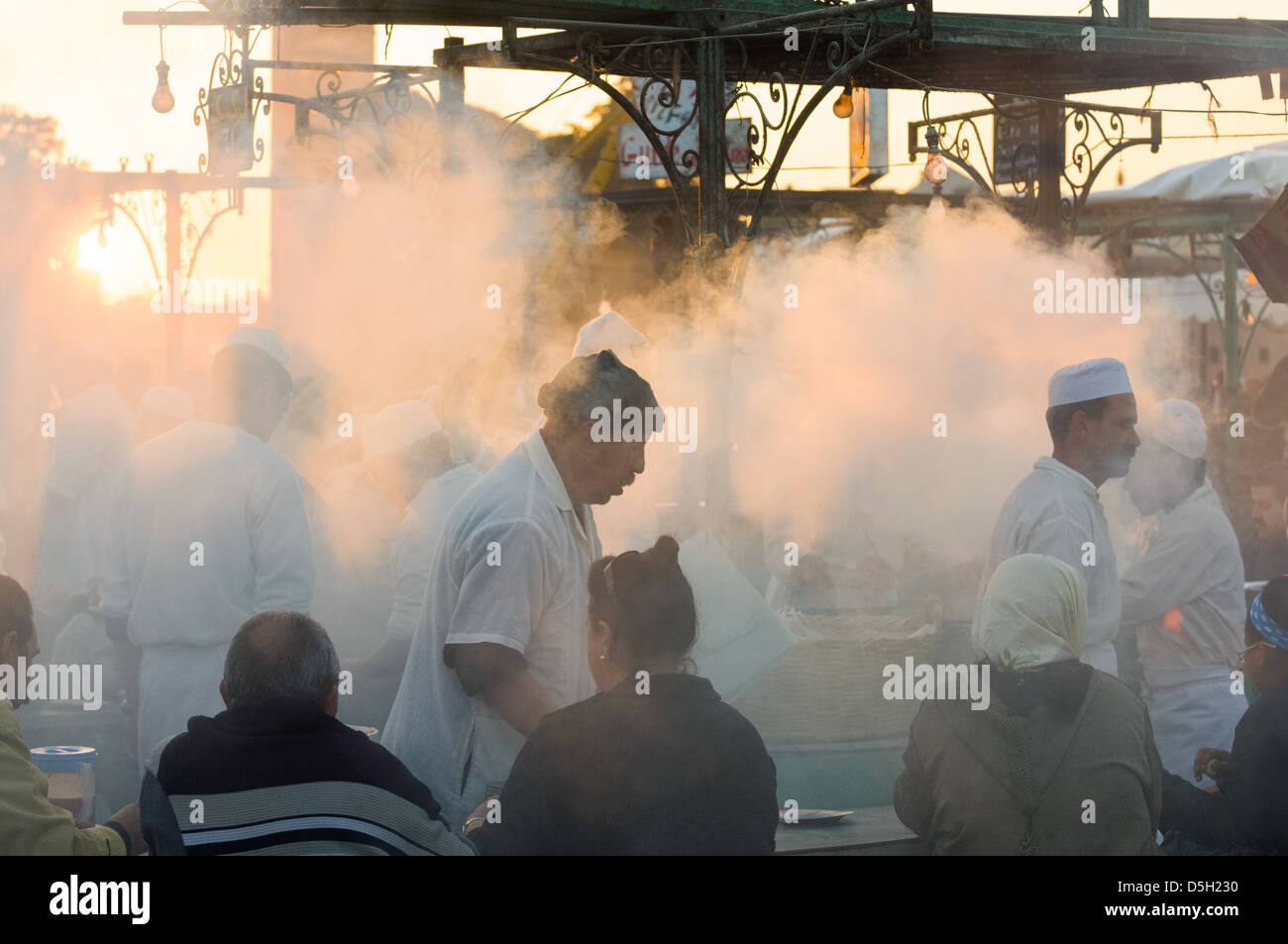 Market stall steam smoke hi-res stock photography and images - Alamy