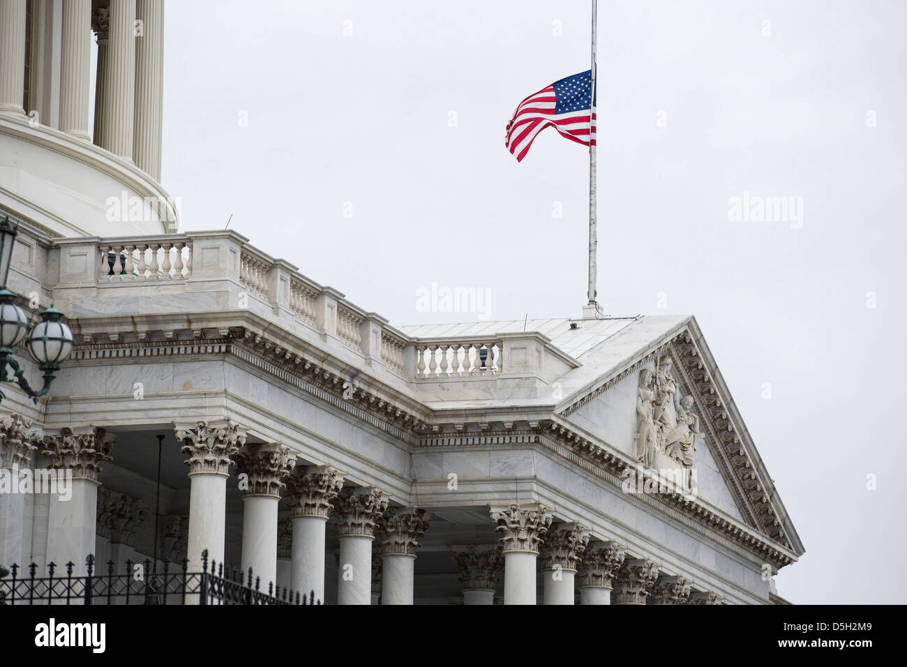 Capitol building columns hi-res stock photography and images - Alamy