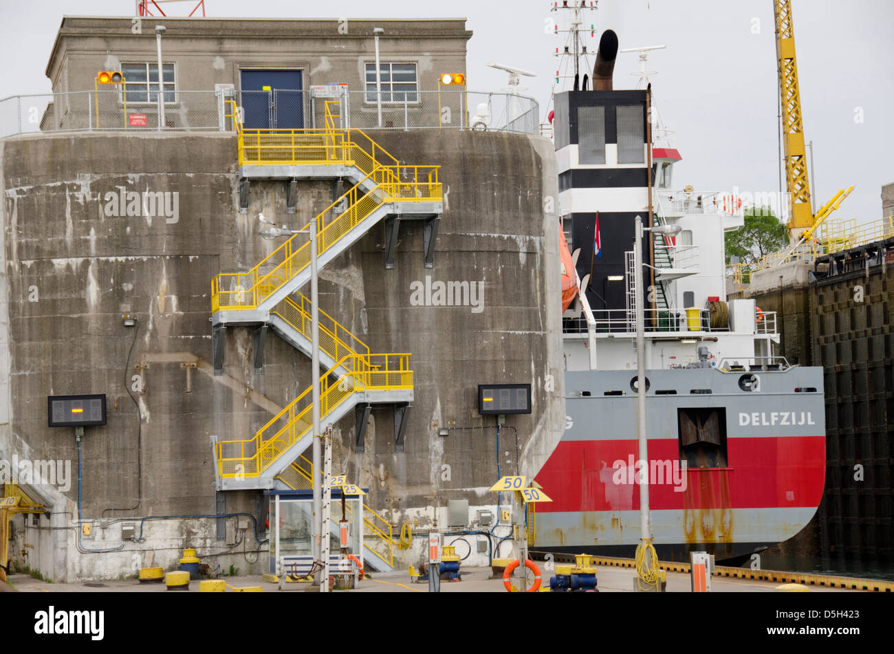 Welland canal hi-res stock photography and images - Alamy