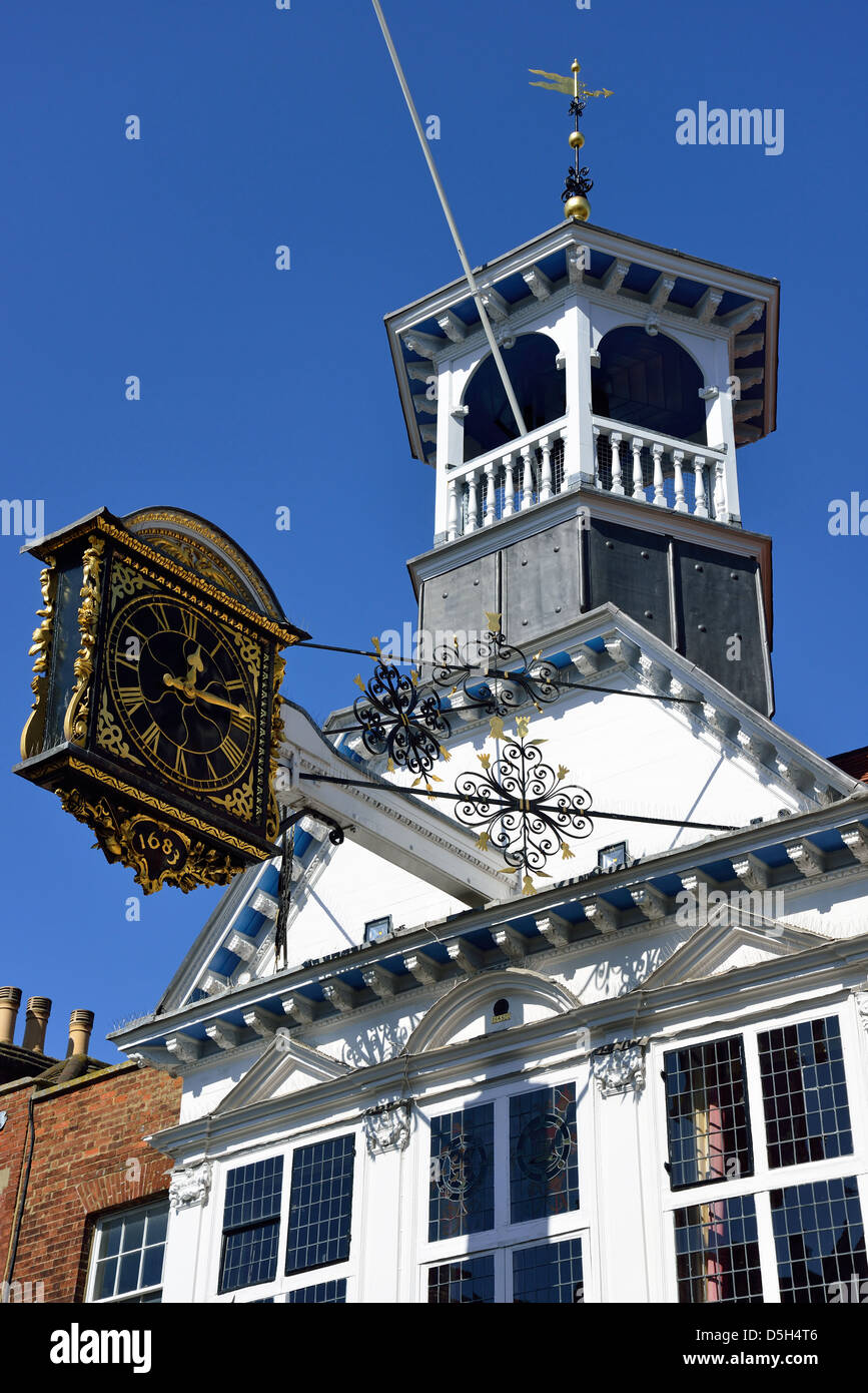 17th century Guildhall guilded clock, Upper High Street, Guildford ...