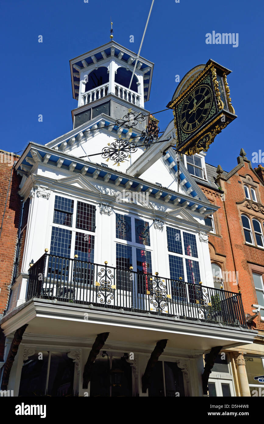 17th century Guildhall guilded clock, Upper High Street, Guildford ...