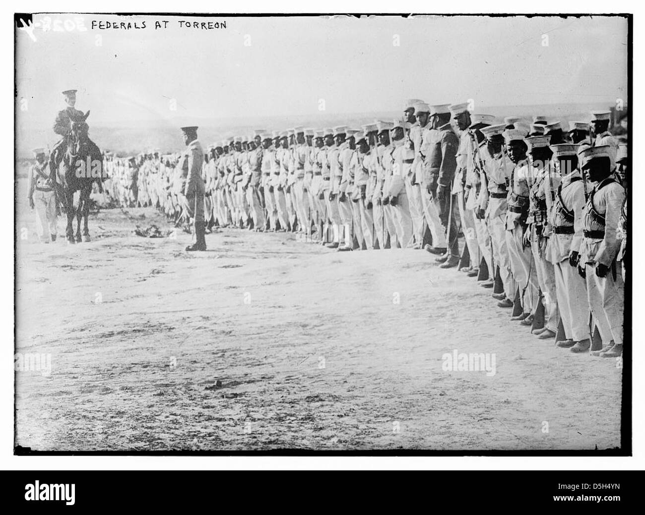 Mexican revolutionary soldiers with rifles hi-res stock photography and ...