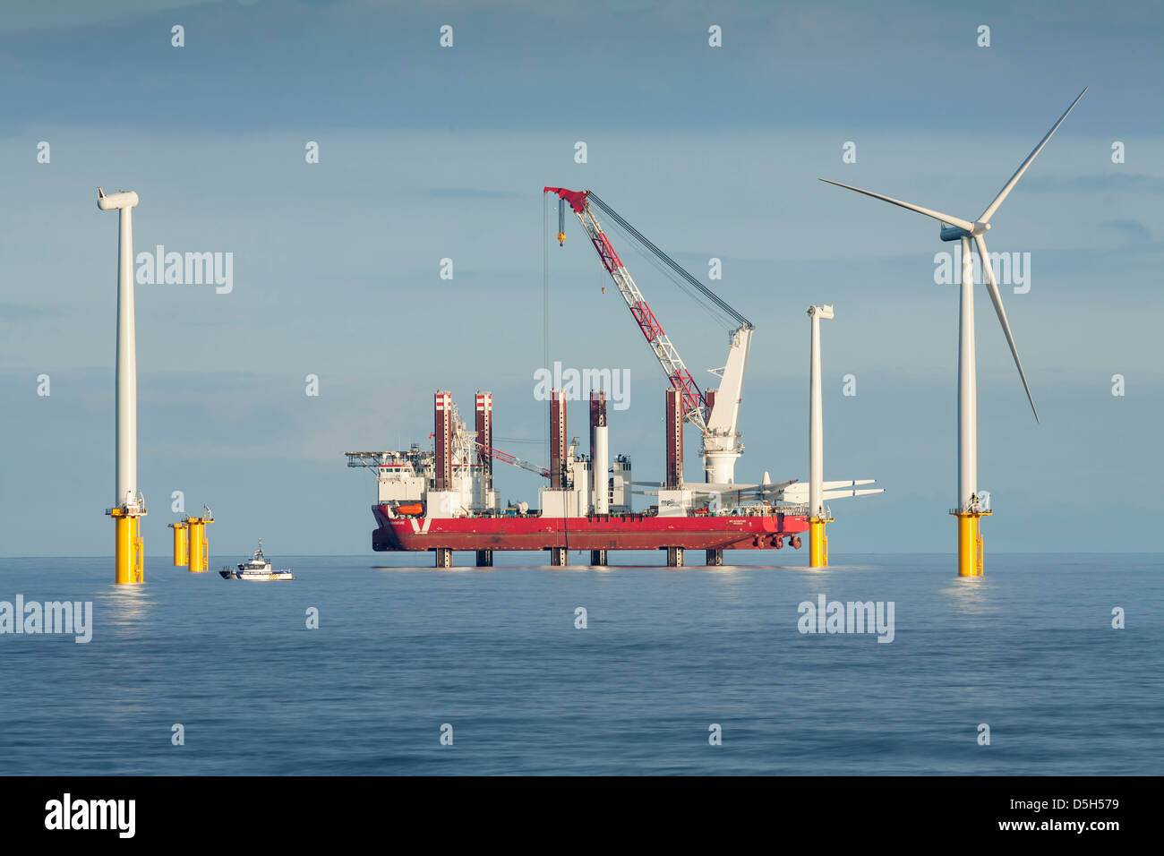 North sea wind farm under construction hi-res stock photography and ...