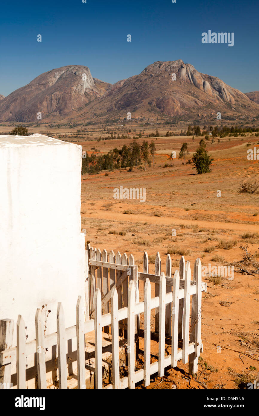 Madagascar, Ambalavao, Betsileo tomb in rocky rural landscape Stock ...