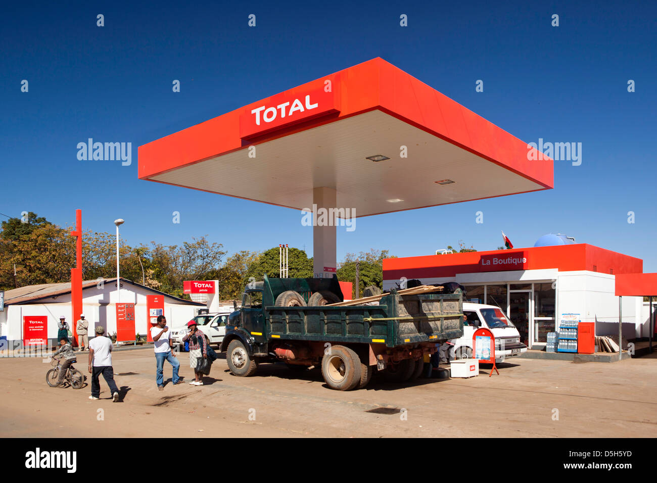 Shop total hi-res stock photography and images - Alamy