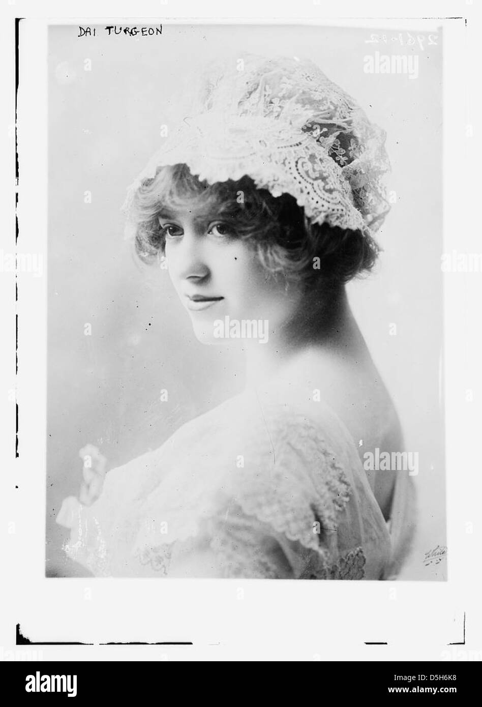 This portrait of Dai Turgeon, a young actress, was captured by the ...