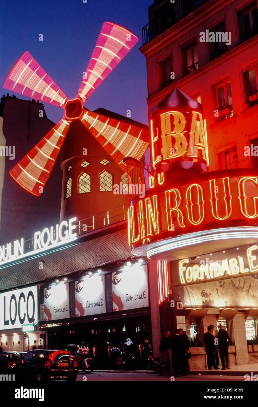 Moulin rouge cabaret hi-res stock photography and images - Alamy