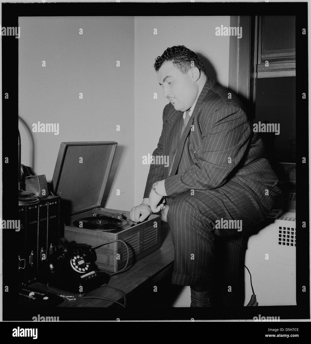 [Portrait of Teddy Reig, New York, N.Y., between 1946 and 1948] (LOC ...