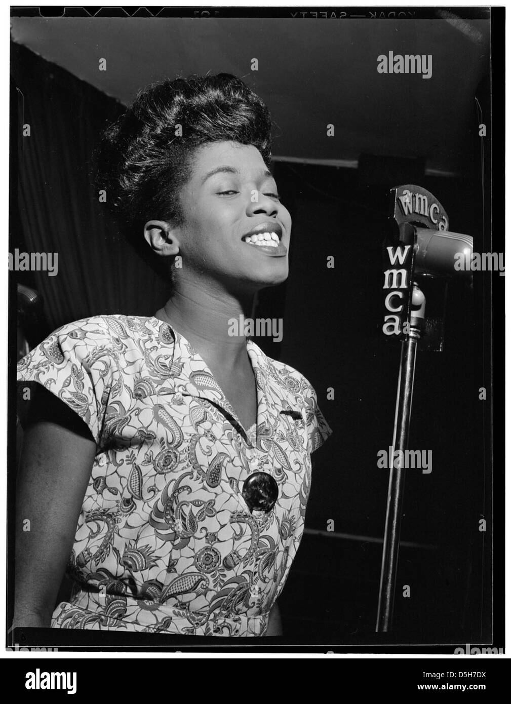 A portrait of renowned jazz singer Sarah Vaughan taken in a café in ...