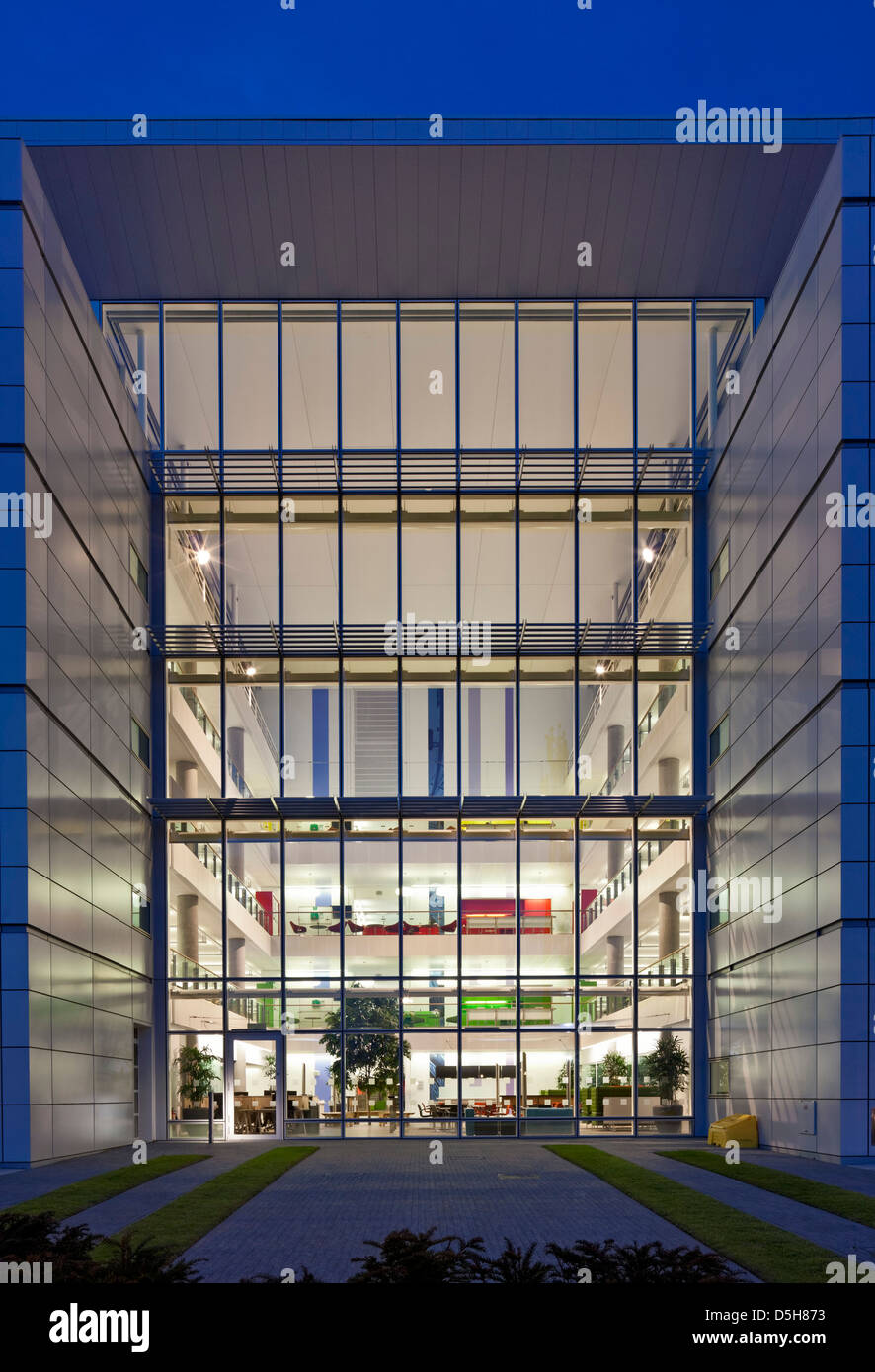 The quadrant milton keynes hi-res stock photography and images - Alamy