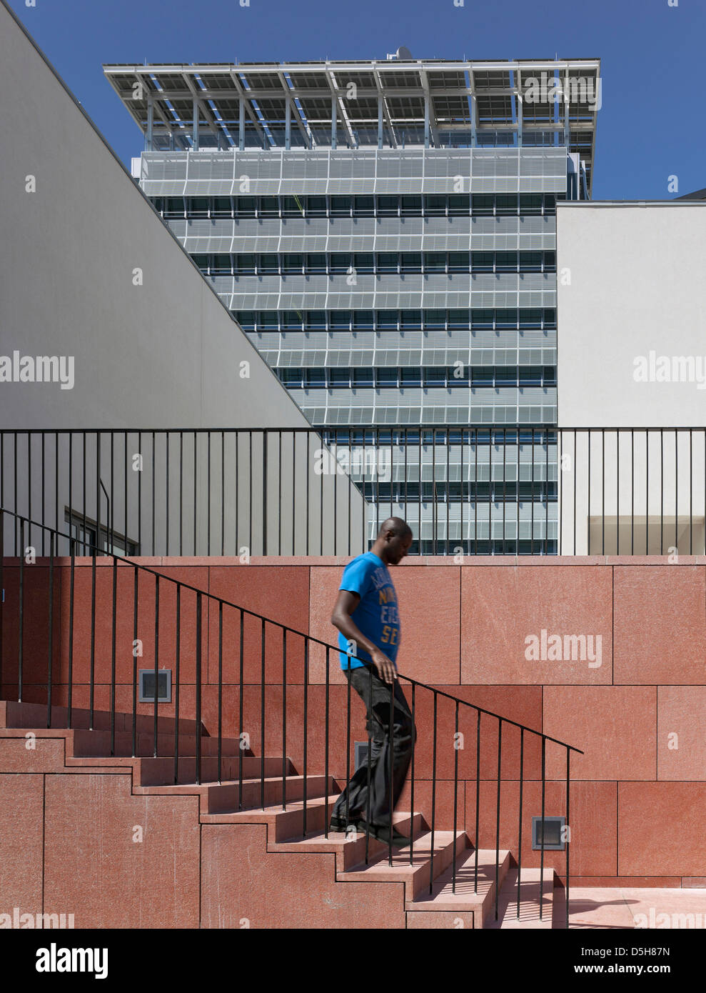 Digicel Caribbean Headquarters, Kingston, Jamaica. Architect: de Blacam ...