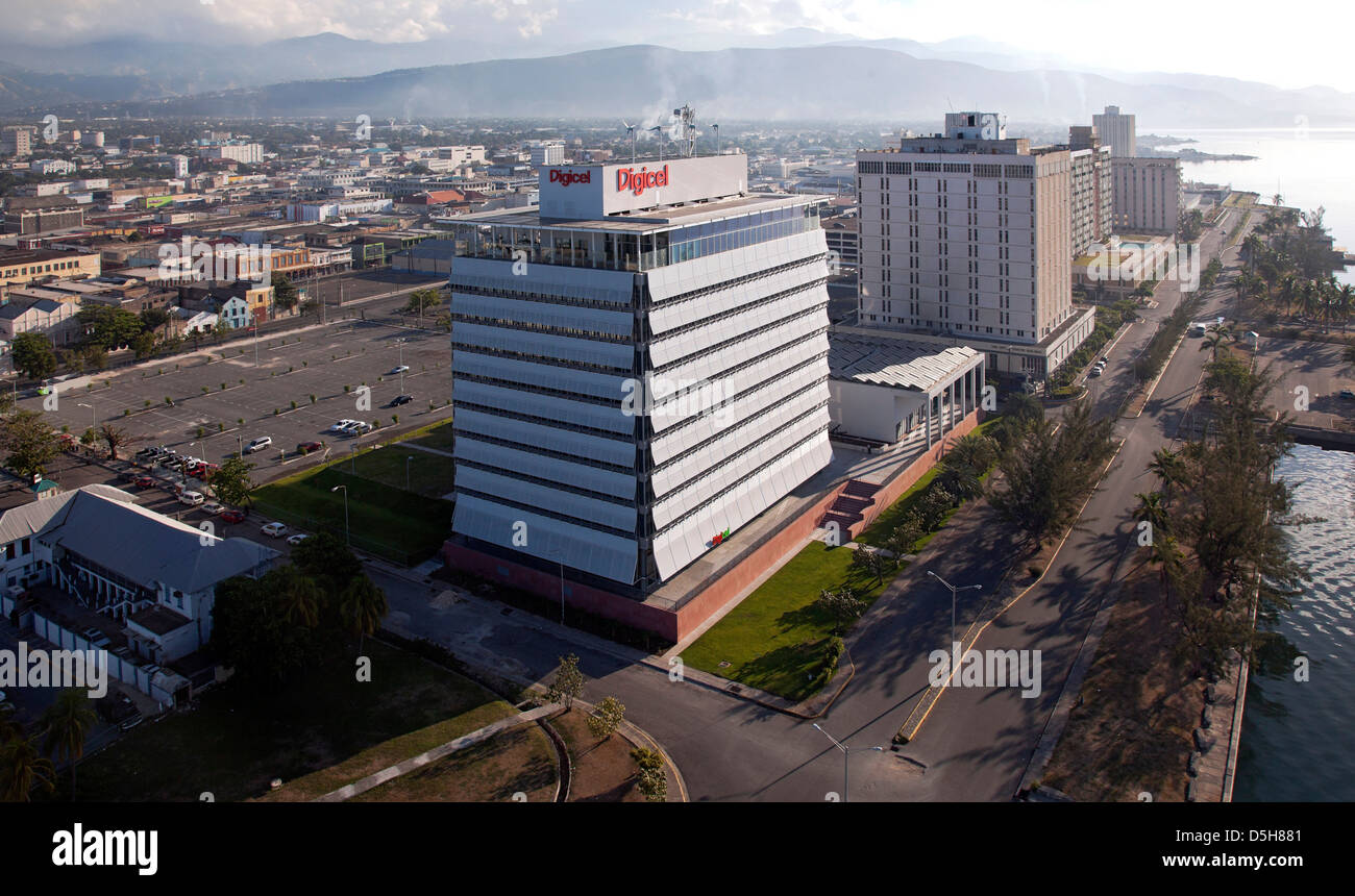 Digicel Caribbean Headquarters, Kingston, Jamaica. Architect: de Blacam ...