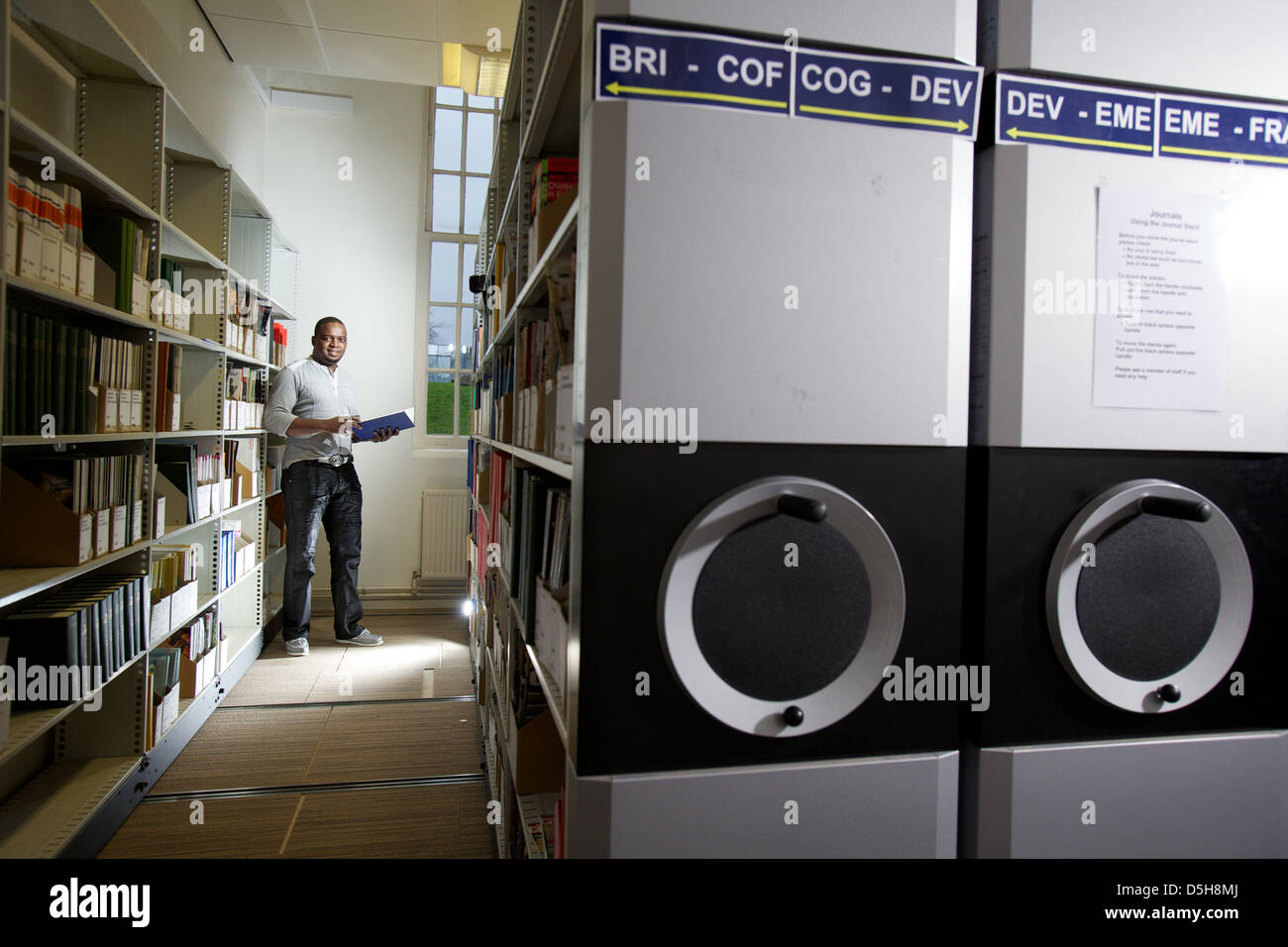 Archival library hi-res stock photography and images - Alamy