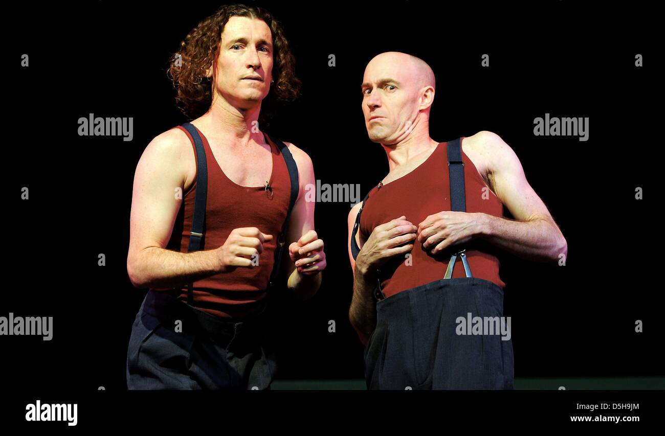 David collins of the umbilical brothers hi-res stock photography and ...