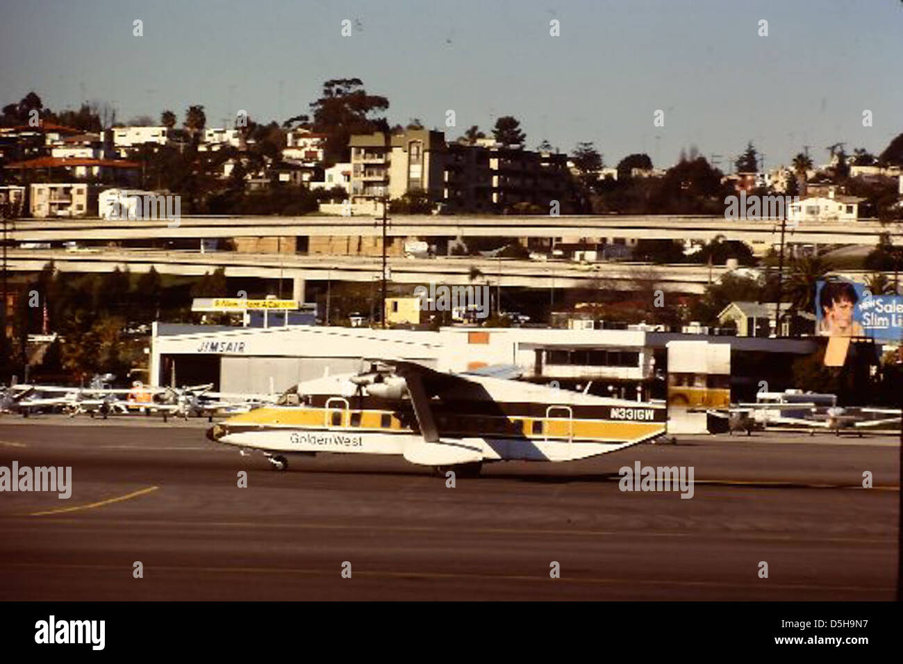 The Short 330 N331GW is an aircraft on display at the San Diego Air and ...