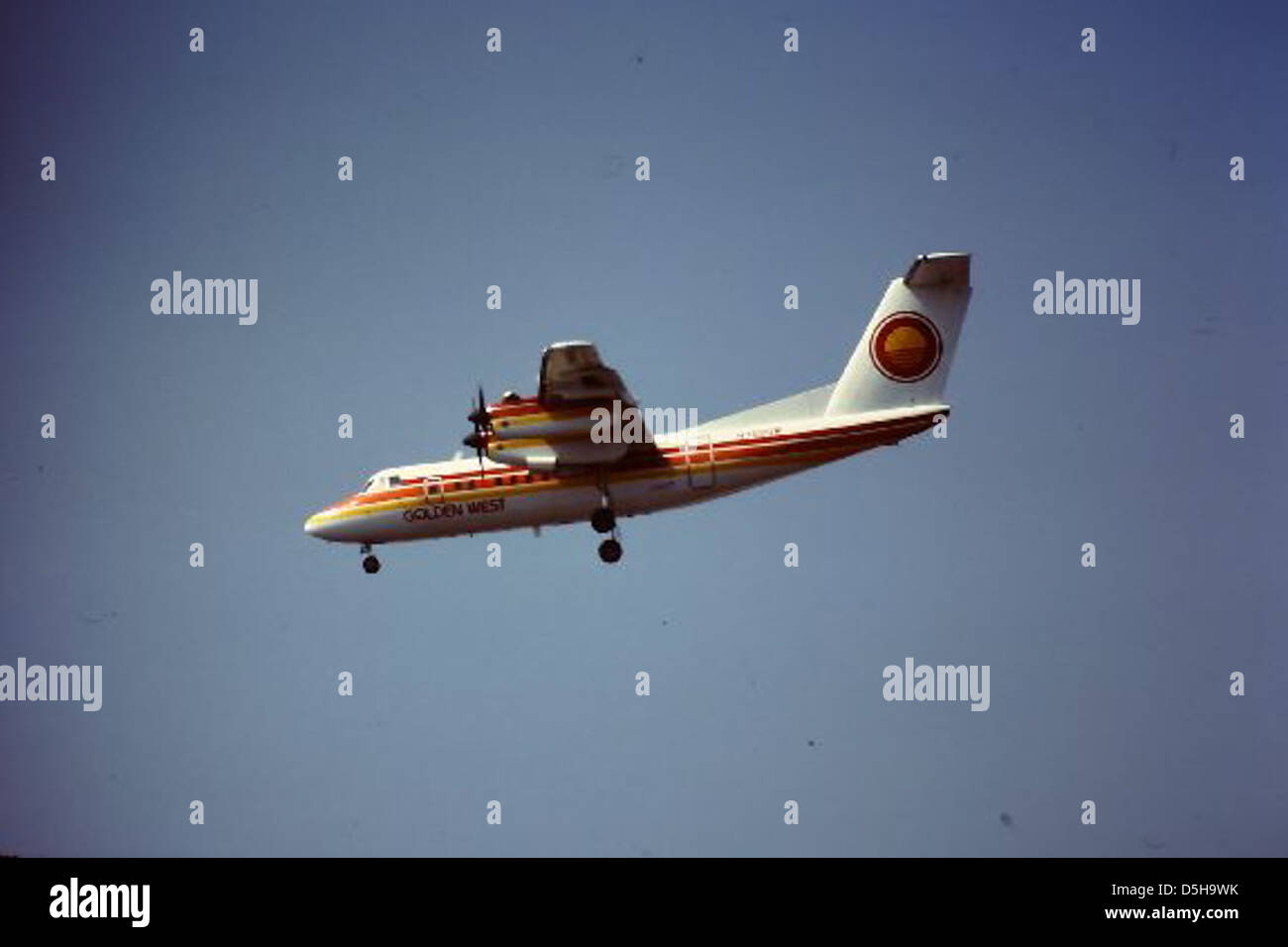 De Havilland Dash 7 High Resolution Stock Photography and Images - Alamy