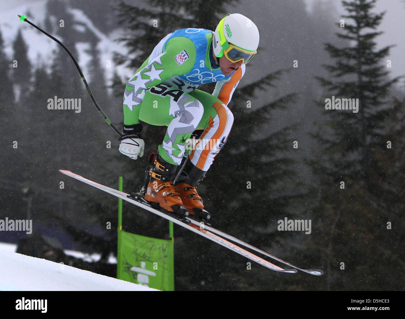 Ted Ligety of the United States speeds down the slope during the Men's ...