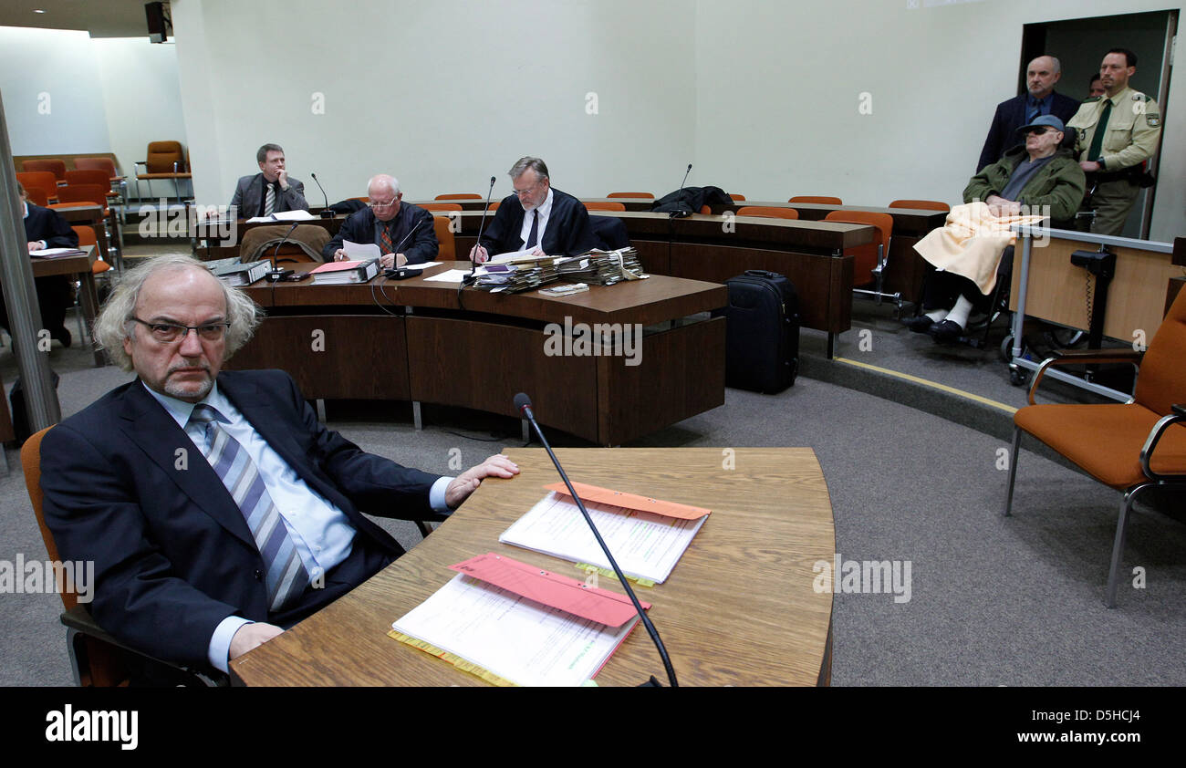 Nazi collaborator justice hi-res stock photography and images - Alamy