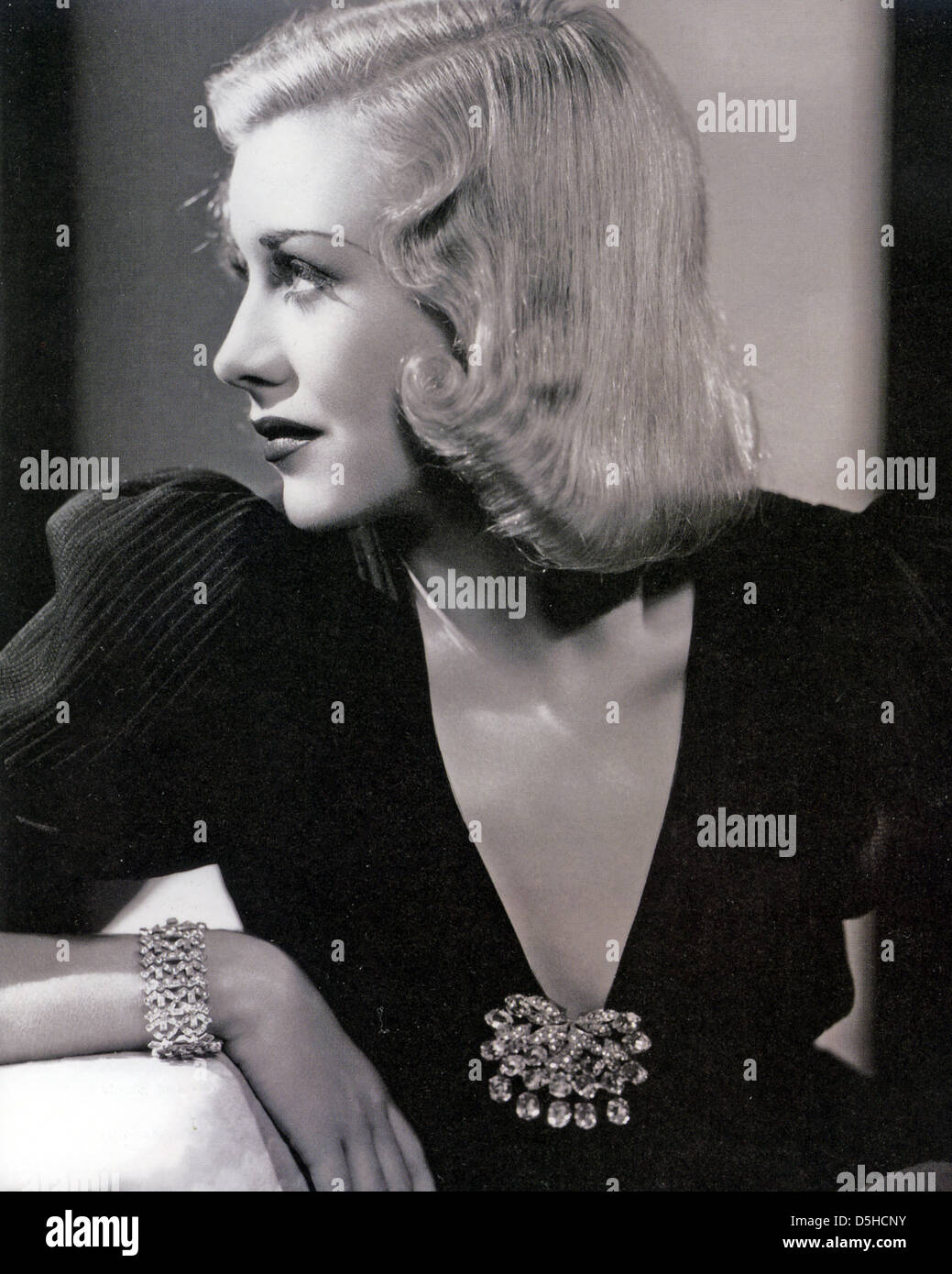 Actress 1940s hi-res stock photography and images - Alamy