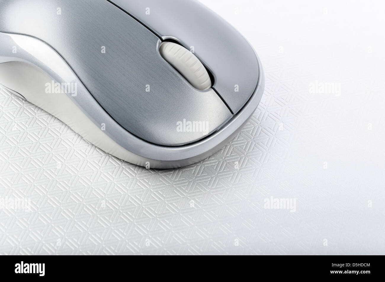 Wireless computer mouse on a metallic background Stock Photo - Alamy