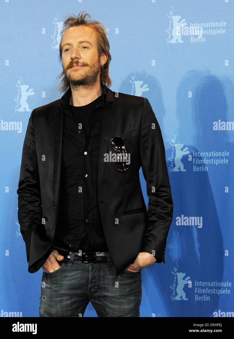 British actor Rhys Ifans attends the photocall for the film 'Greenberg ...