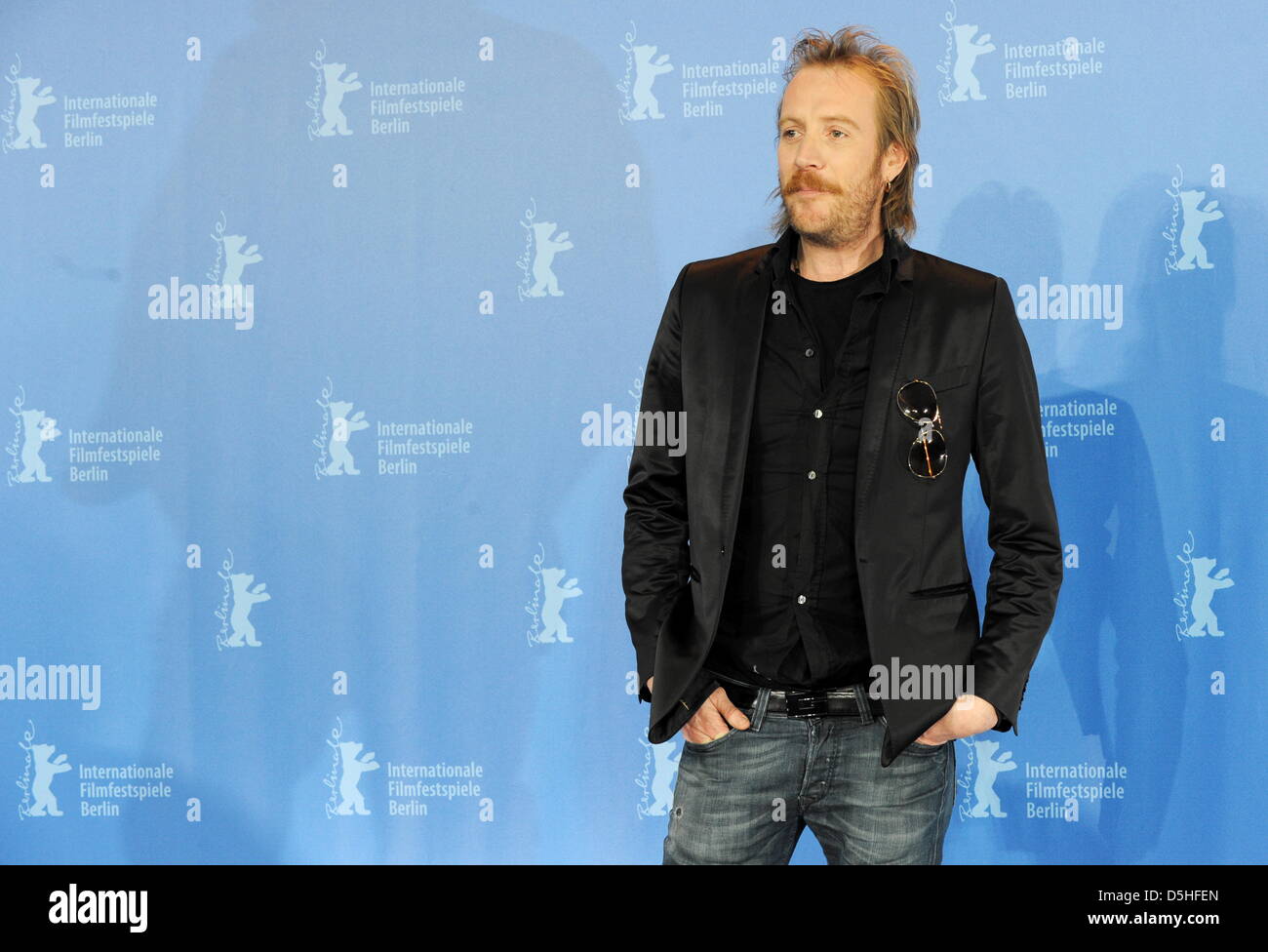 British actor Rhys Ifans attends the photocall for the film 'Greenberg ...
