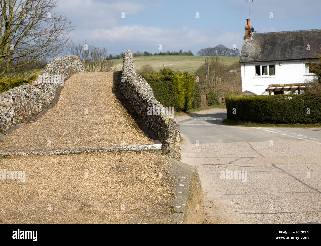 Medieval packhorse bridge at Moulton, Suffolk, England Stock Photo - Alamy