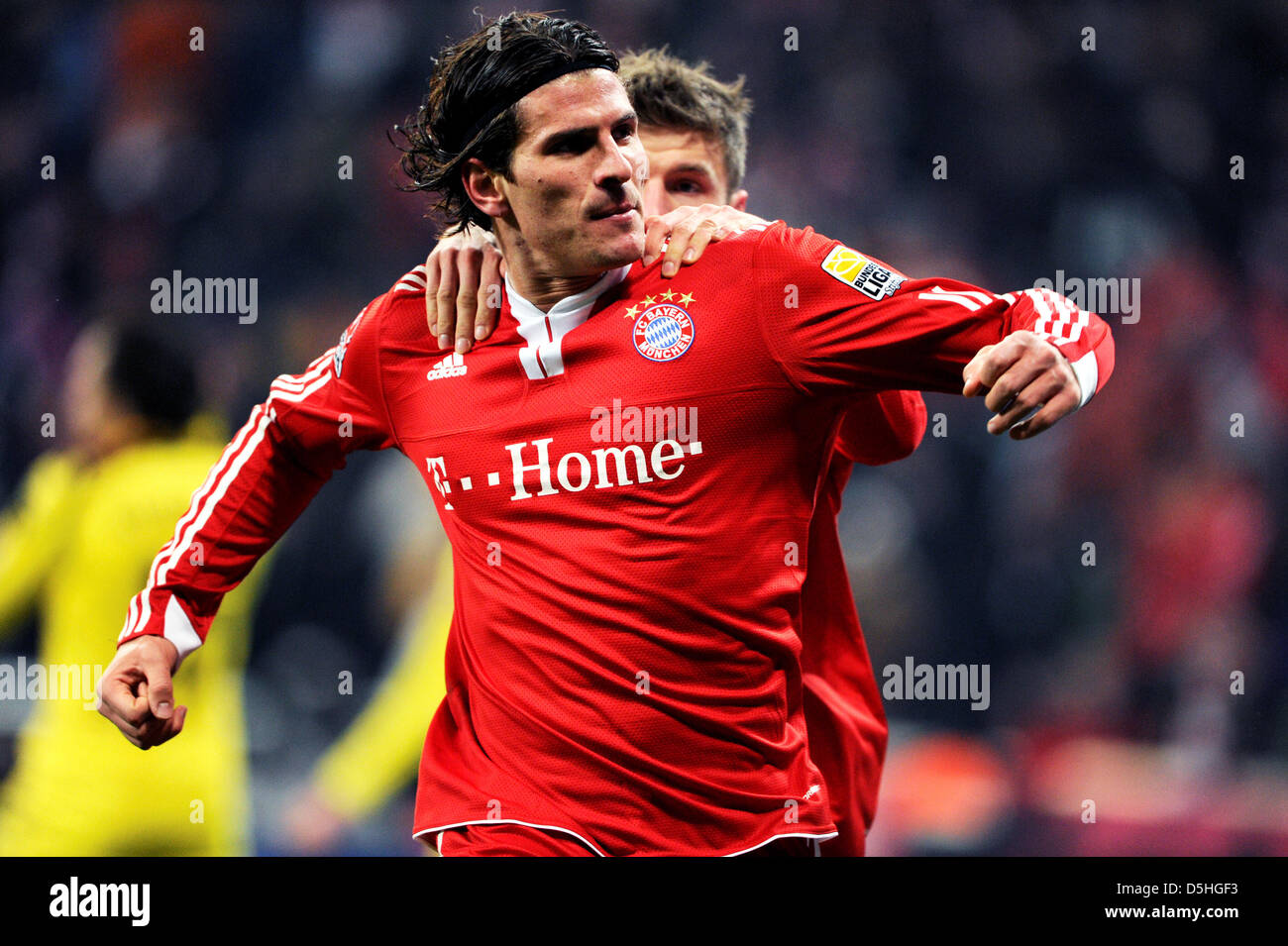 Bayern munichs allianz stadium hi-res stock photography and images - Alamy