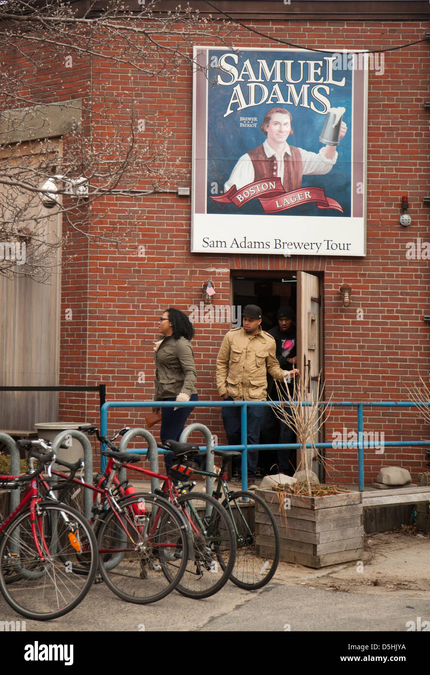 Samuel adams beer hi-res stock photography and images - Alamy